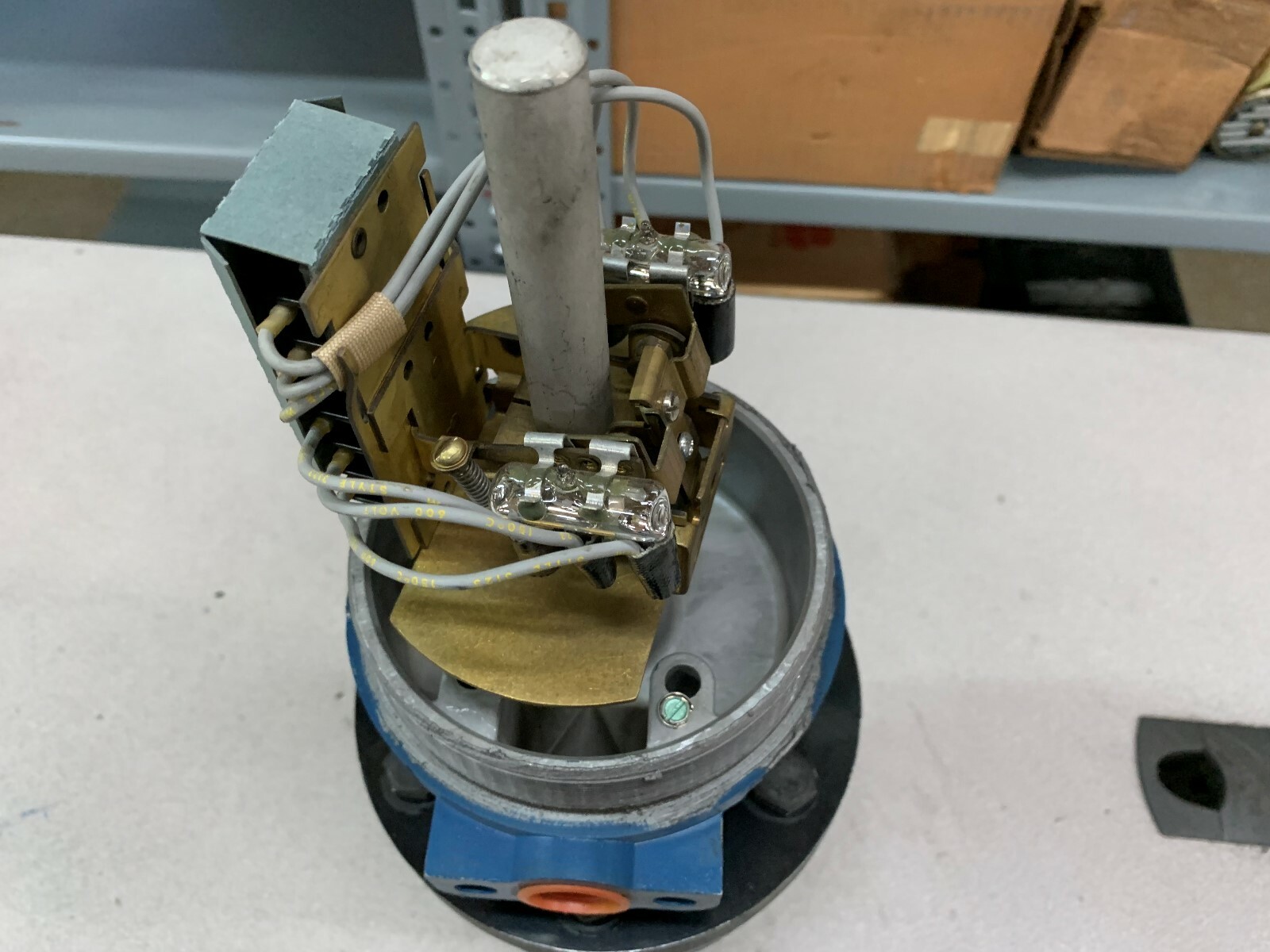 NO BOX ROBERTSHAW LEVEL AC LIQUID LEVEL CONTROL SL-201-E7R11B211 for ...