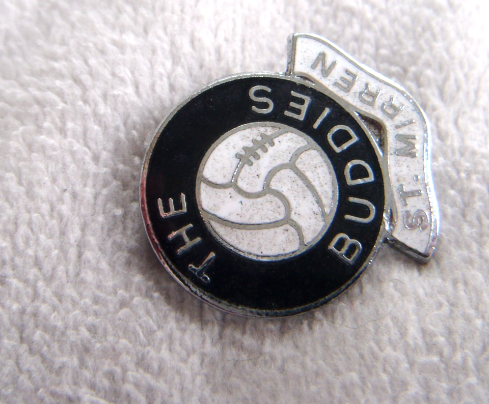 St Mirren THE BUDDIES Football Club Gomm ball enamel badge | eBay UK