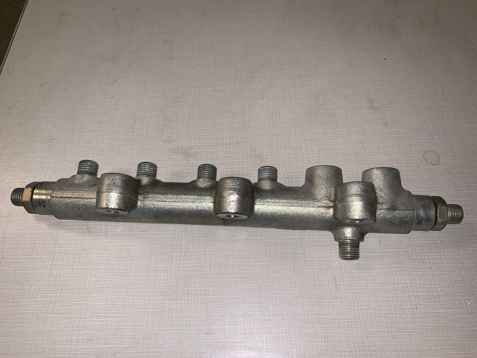 Cummins BOSCH Common Rail Fuel Distributor Pipe 3977530;0445226042 OEM ...