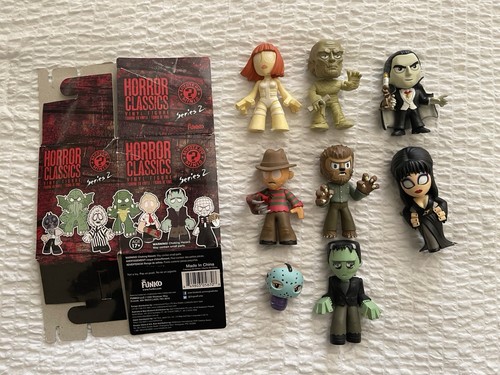 Funko Mystery Minis Horror Lot Of 8 Wolfman Dracula Mummy Elvira ...