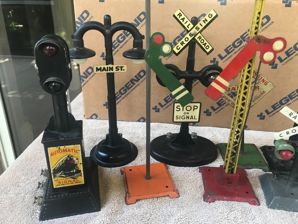 Marx Train Crossing Signals Signs Railroad Crossing Lot 9 PC Vintage A1 ...