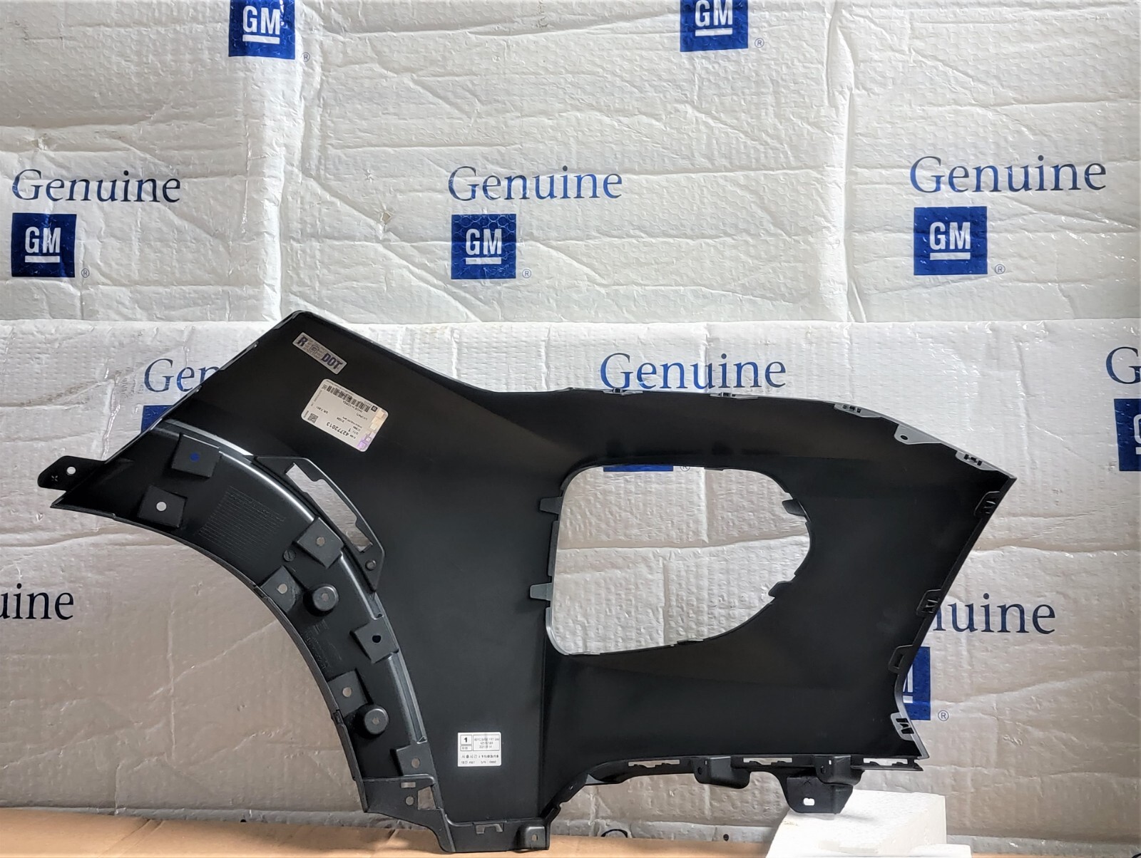 2021- 2022 Chevy Trailblazer Front LEFT Bumper Cover OEM-NEW 42772013 ...