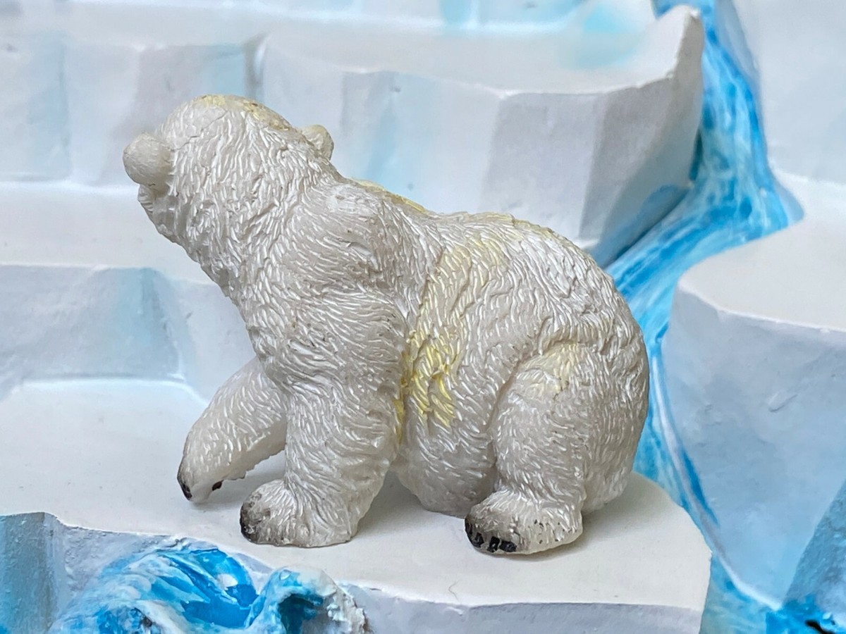 Polar Bear Habitat Diorama