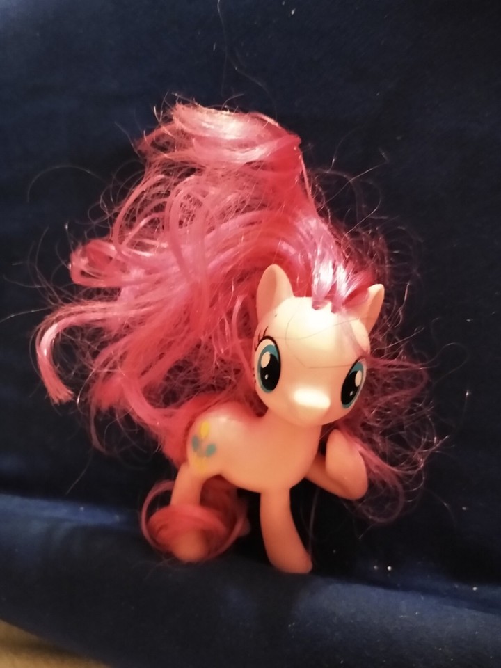 Rare My Little Pony Toy Action Figure Pinki Pie 3" Leg pointed at face ...