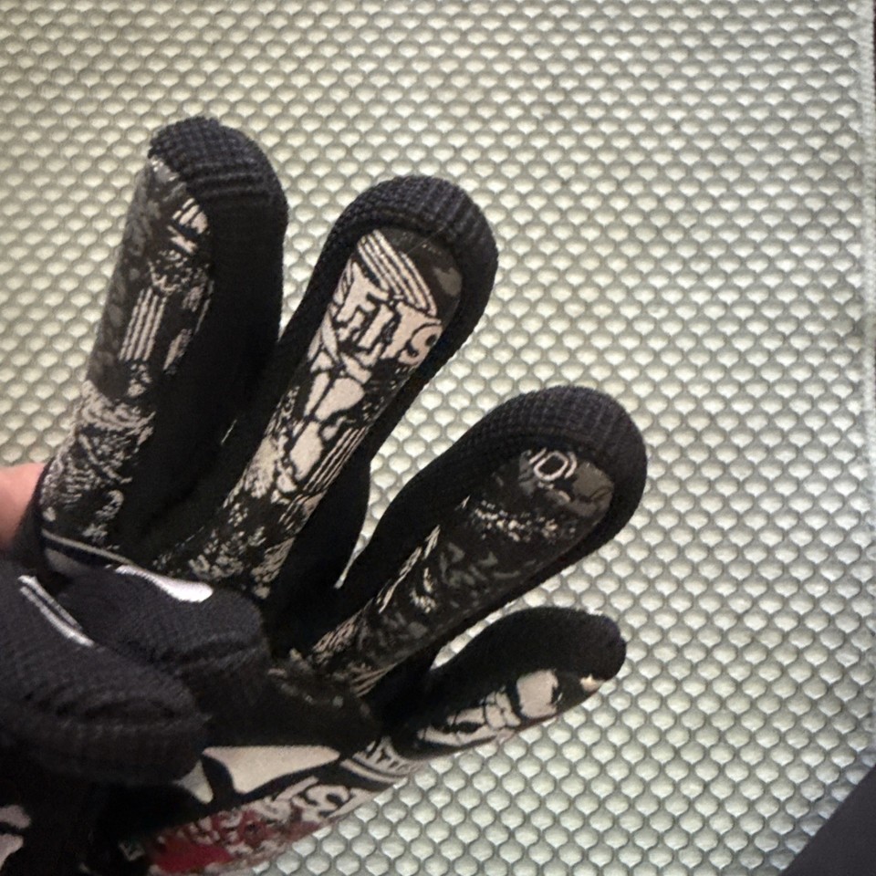 XS / S Grenade Misfit Pipe Glove Red White Black Finger Style Gloves ...