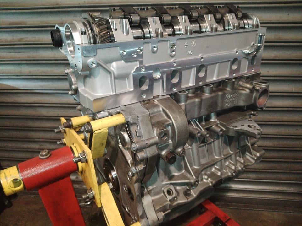 VW Transporter T5 2.5 TDI AXD / AXE / BNZ engine rebuild service stock ...