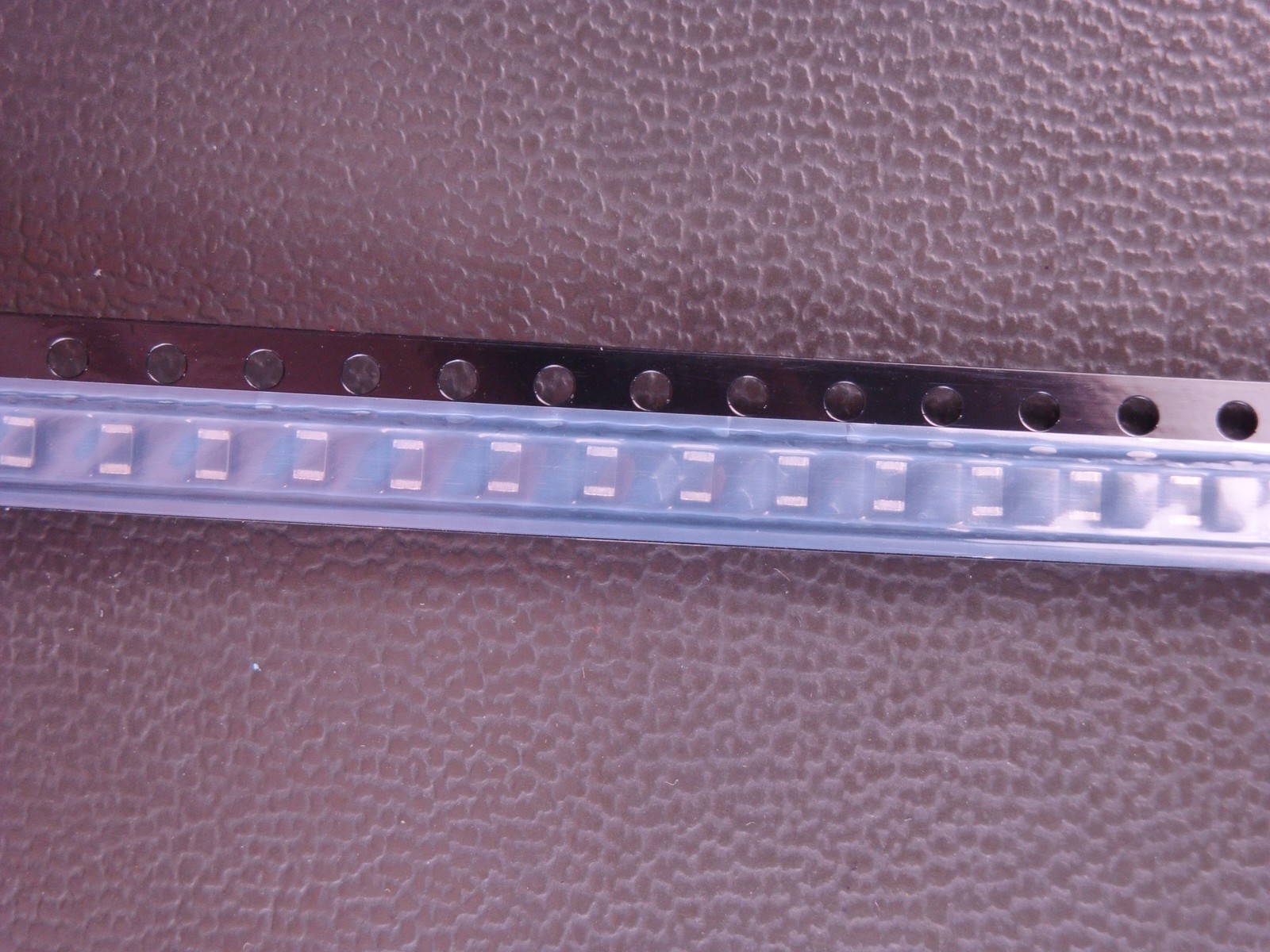 Lot of 4 M55342K06B2E00R Vishay Chip Resistor 2k Ohm 150mW 3/20W 1% ...