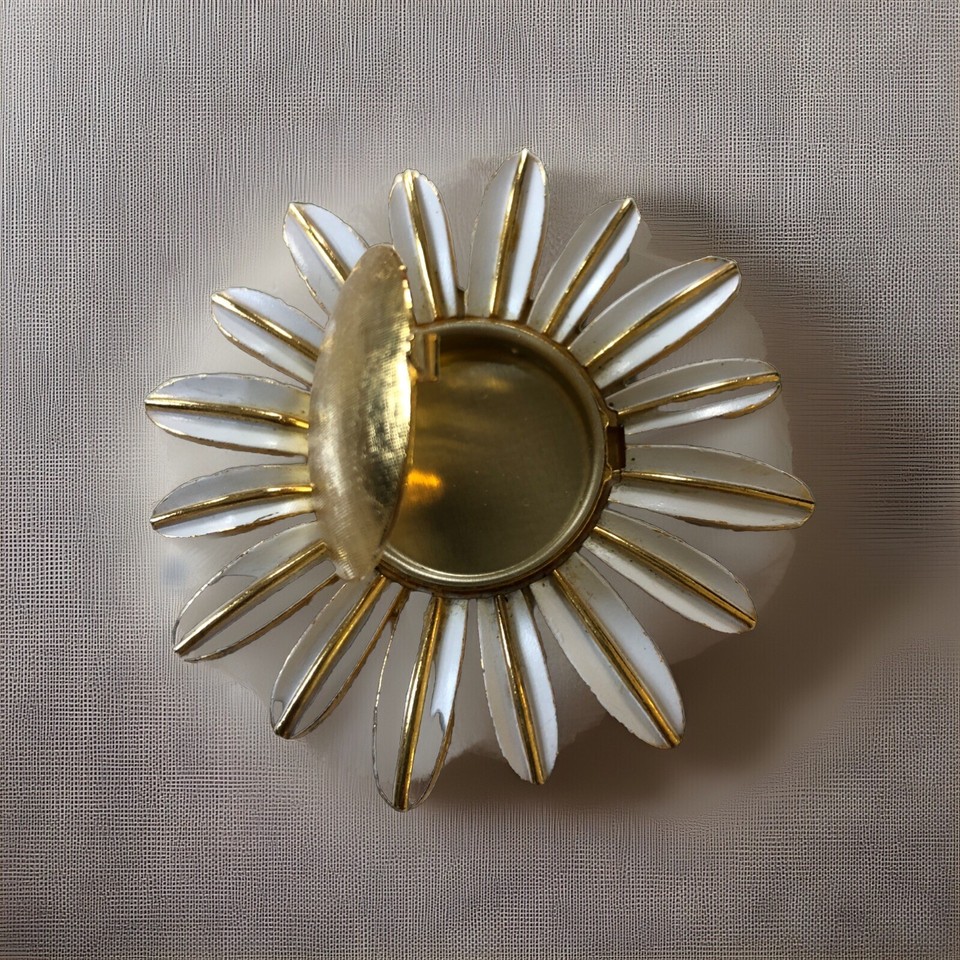 Vintage Large Avon Daisy Brooch Locket 2.5” 1969 Stamped Perfume Balm ...