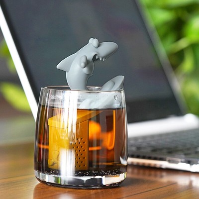 2x Compulsive Finger Biting Shark Tea Maker Marine Animal Surfboard ...