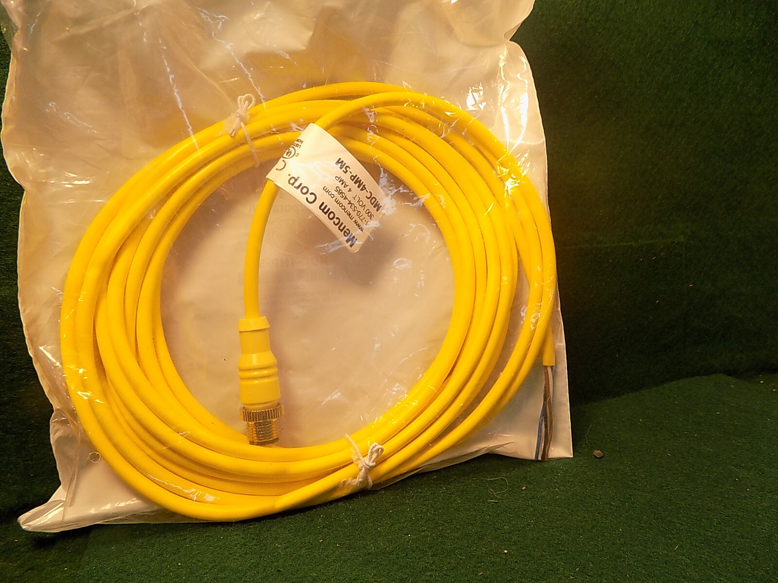 (1) Mencom MDC-4MP-5M Cordset 4 Pin Micro Prox Cable New | eBay