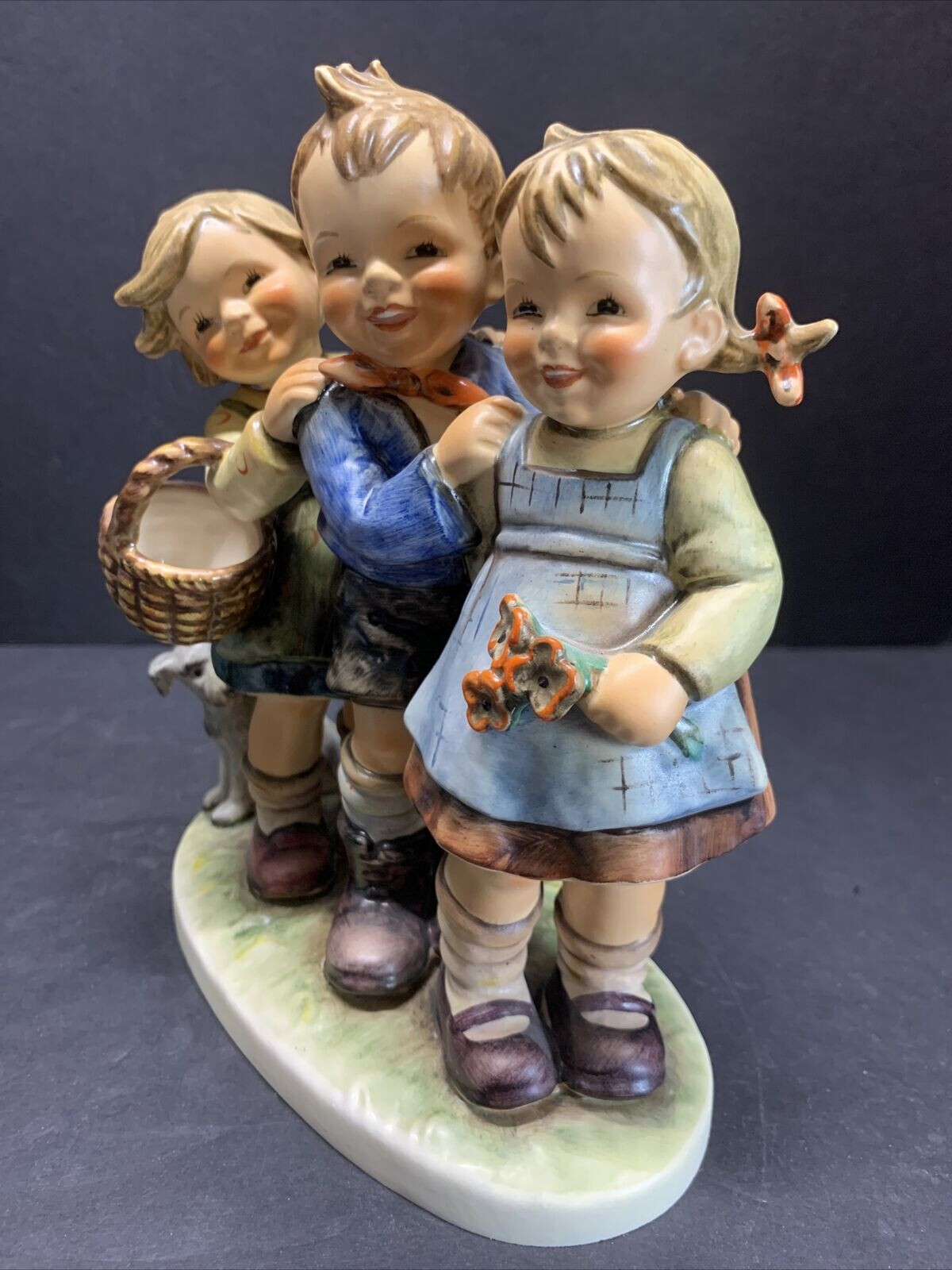 Large HUMMEL #369 "Follow The Leader" TM7 Box Included #755 1993 | eBay