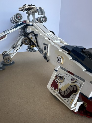 Lego 10195 STAR WARS Republic Dropship with AT-OT No Mini Figure | eBay