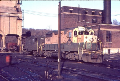 Reading GP35-GP7 # 3646-610 @ Bethlehem PA.-1974 Agfa slide | eBay