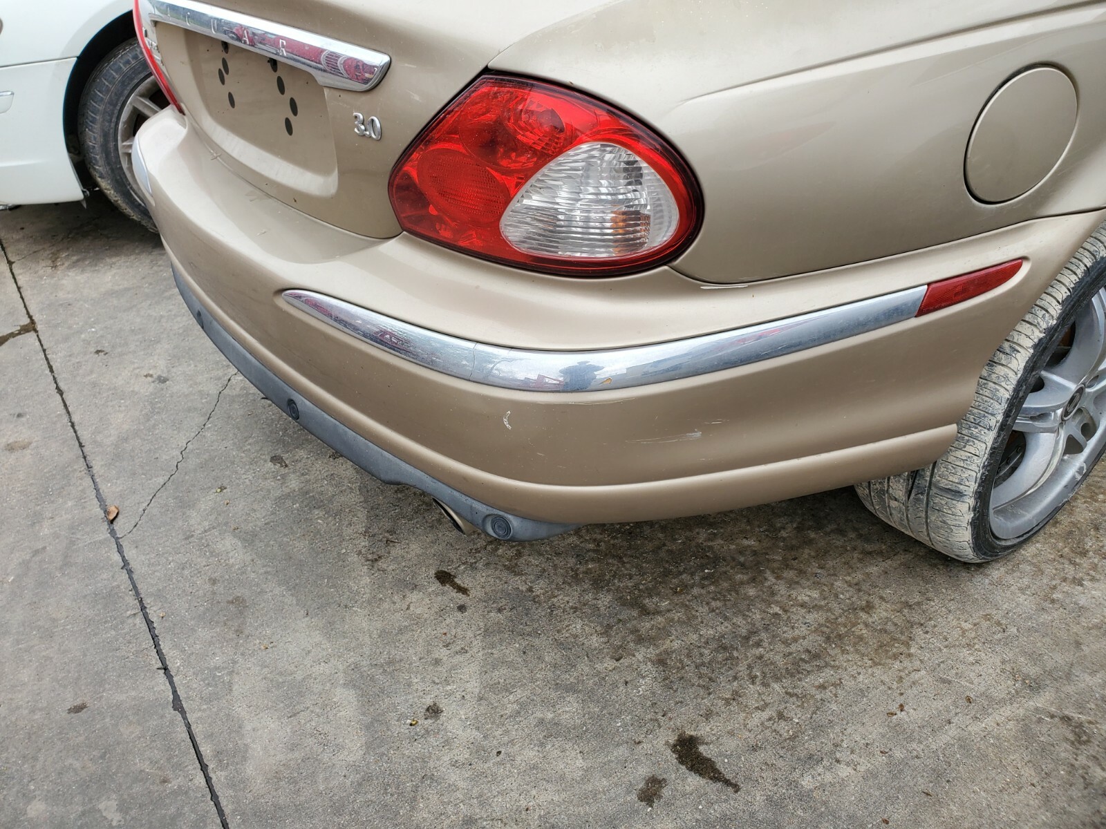 2001-2008 Jaguar X-Type Rear Bumper Gold Sec Paint | OE | Painted