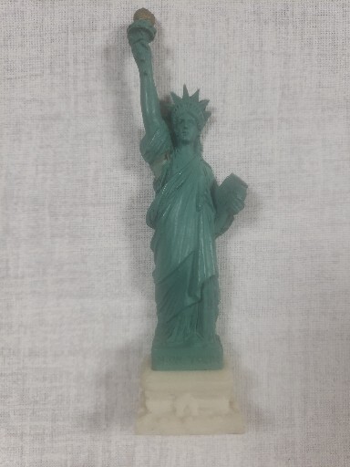 Vintage 1993 Colbar Art Inc Statue Of Liberty Magnetic Figure 4 1/2 ...