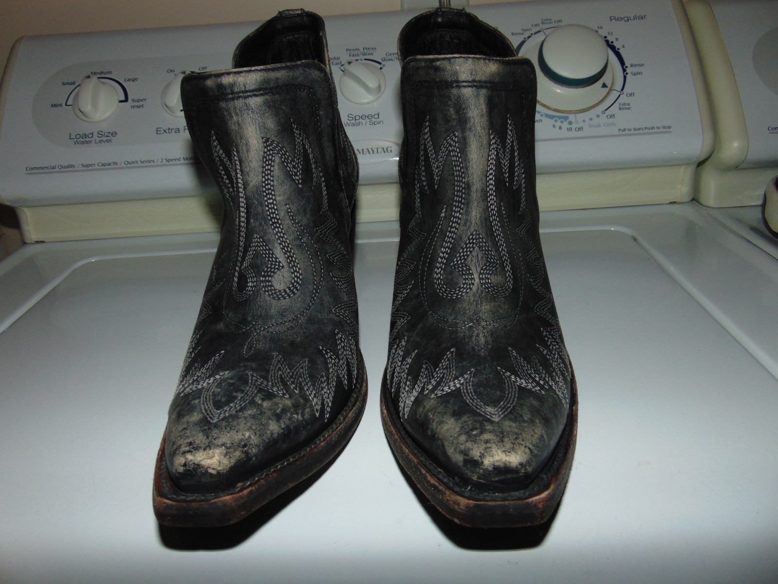 ARIAT 10034044 DIXON WESTERN STYLE NATURALLY DISTRESSED WOMEN'S ANKLE ...