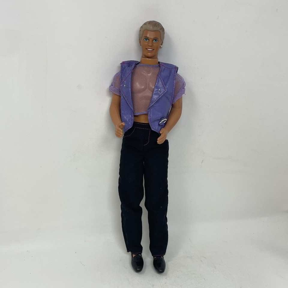 Vintage 1992 Earring Magic Ken Doll RARE 2290 Mattel Barbie HTF | eBay