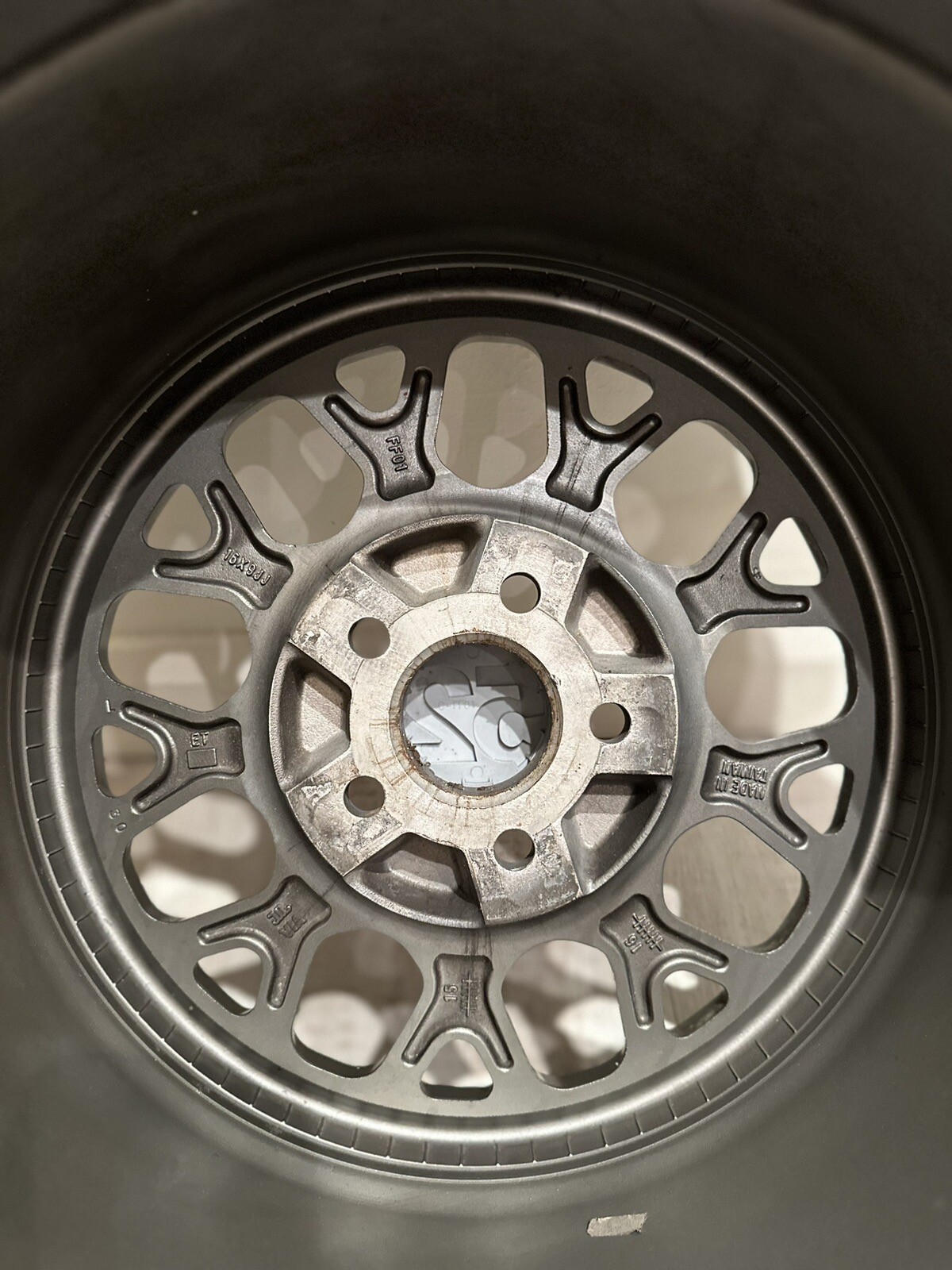 Fifteen52 Formula TR 16 inch 5x100 9j Et30 Alloy Wheels In Carbon Gray ...