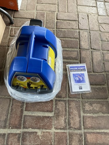 YELLOW JACKET 95760 1/2 HP 115V Refrigerant Recovery Machine ...