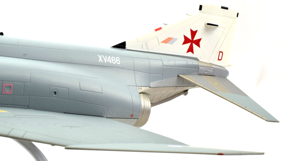 Corgi McDonnell Douglas Phantom FGR.2 - 1991 Falkland Is. 1:48 Airplane ...