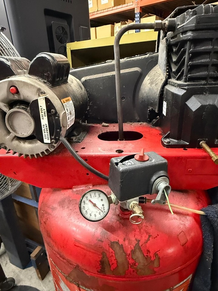 Husky 60 Gal Air Compressor VT6314 Vertical Tank, Pre-Owned | eBay