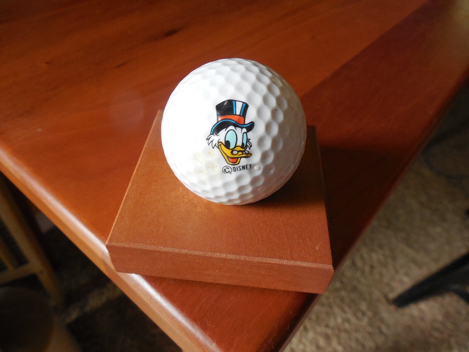 Disney "Scrooge McDuck" Acushnet 1 Collectible Logo Golf Ball | eBay