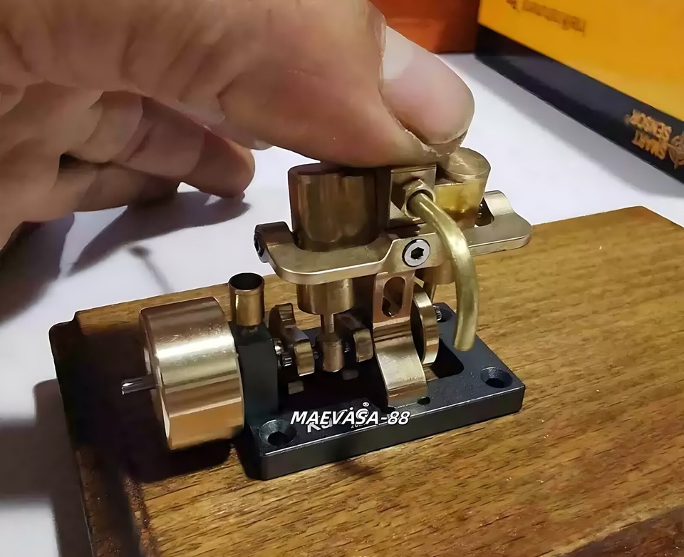 Retro Inline Twin-Cylinder Steam Engine Model Kit for DIY Project 40cm ...