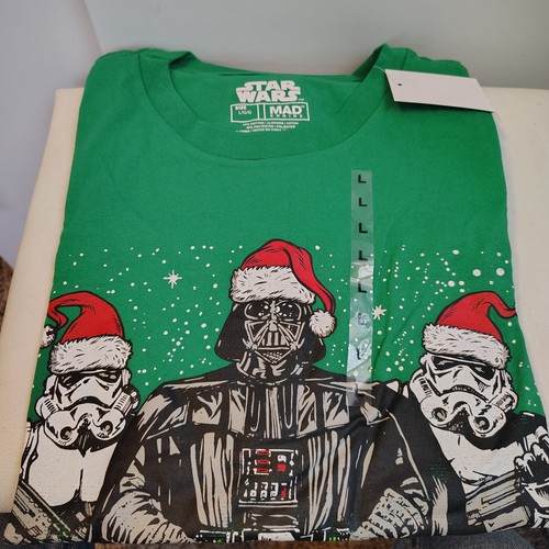 Star Wars Mens Green Darth Vader Feel Your Presents Christmas Holiday T ...