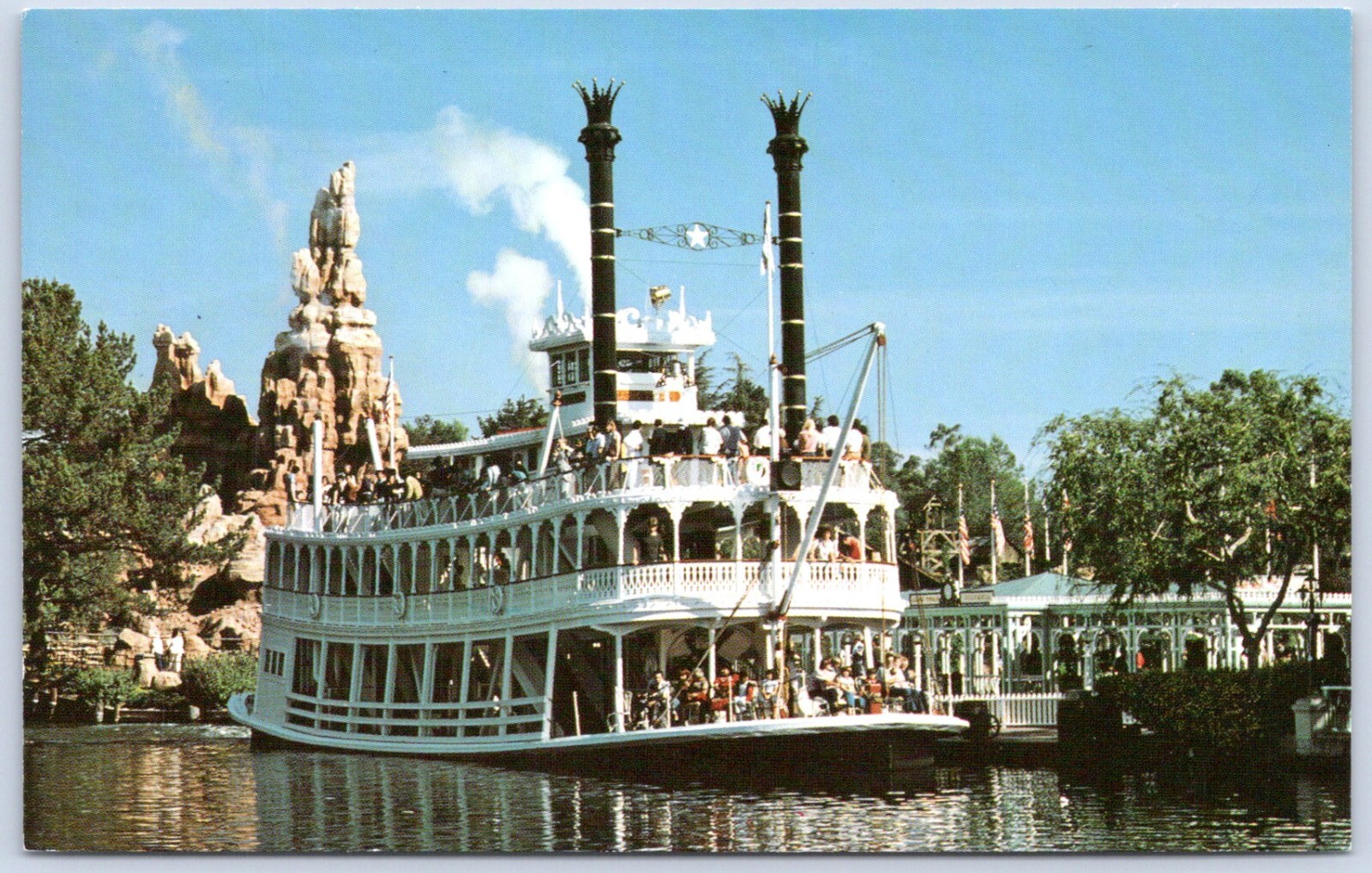 Postcard Anaheim CA Disneyland Frontierland Mark Twain Sternwheeler ...
