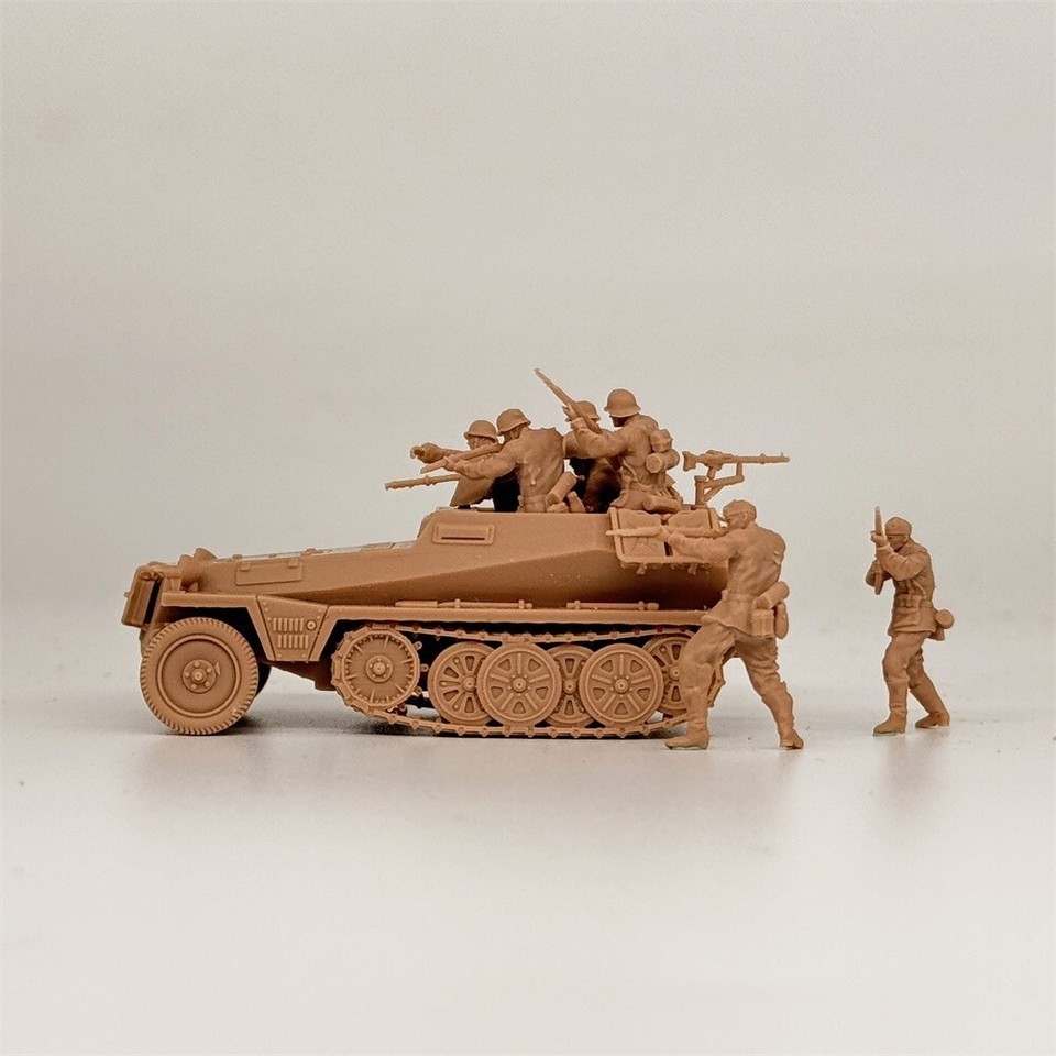 1/72 Scale WW2 SDK.FZ Half track Vehicle Soldier Action 7 Figures Resin ...