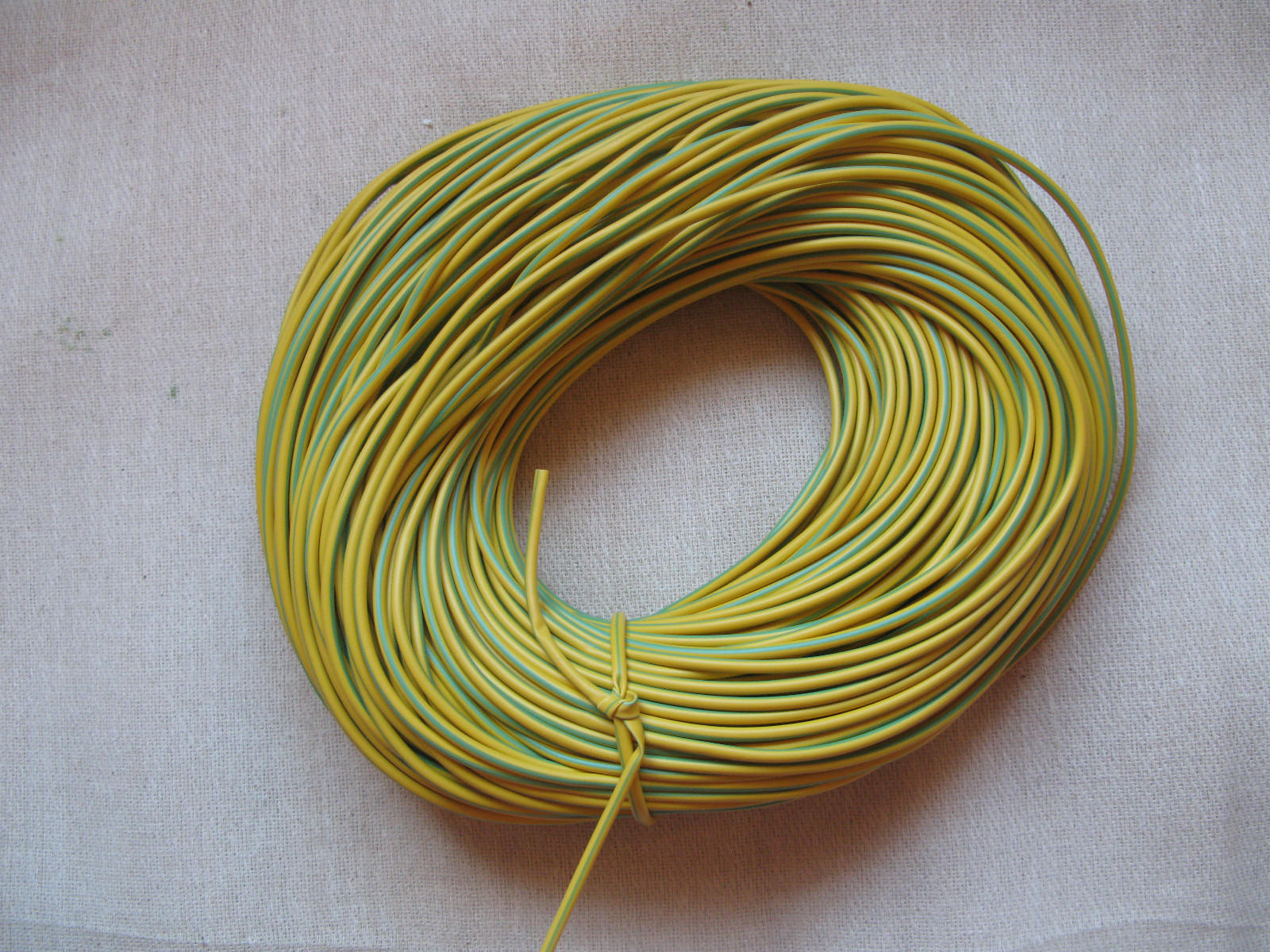 PVC Earth Sleeving Green/Yellow - 3mm - various lengths - 1m - 5m - 10m ...