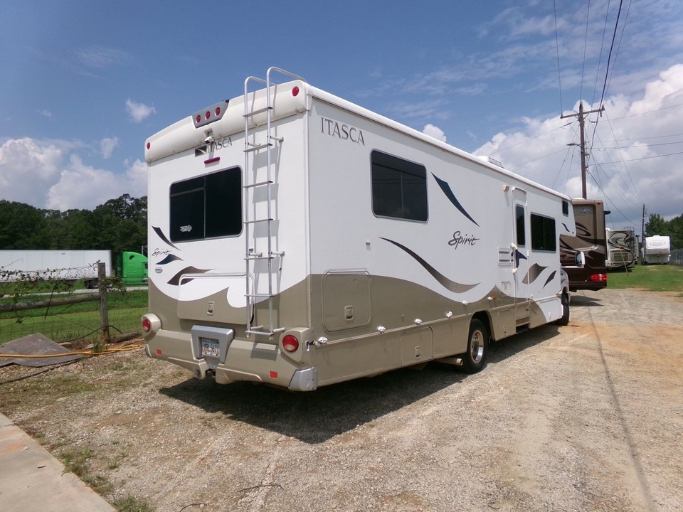 No Reserve Used Class C RV Slide 31ft Motorhome short needs furniture ...