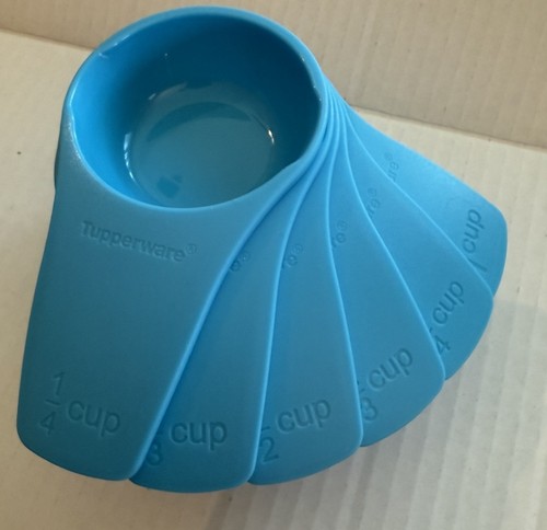 Tupperware Blue Measuring Cups Set of 6 Nesting Embossed Handles | eBay