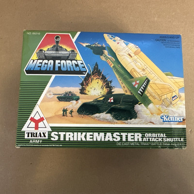 Kenner MEGA FORCE - STRIKEMASTER Attack Shuttle w/ Diecast Tank ...