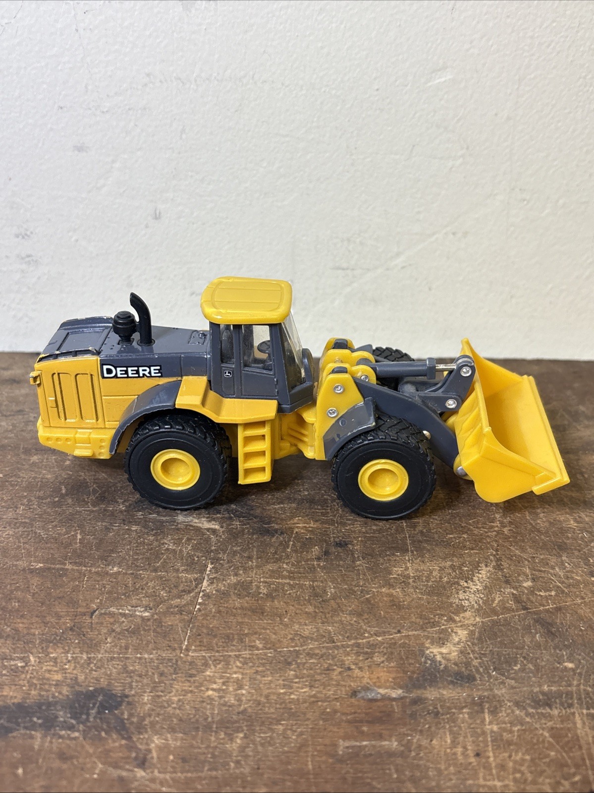 ERTL John Deere Wheel Loader 1/32 Yellow Gray Toy TOMY 5 1/2" | eBay