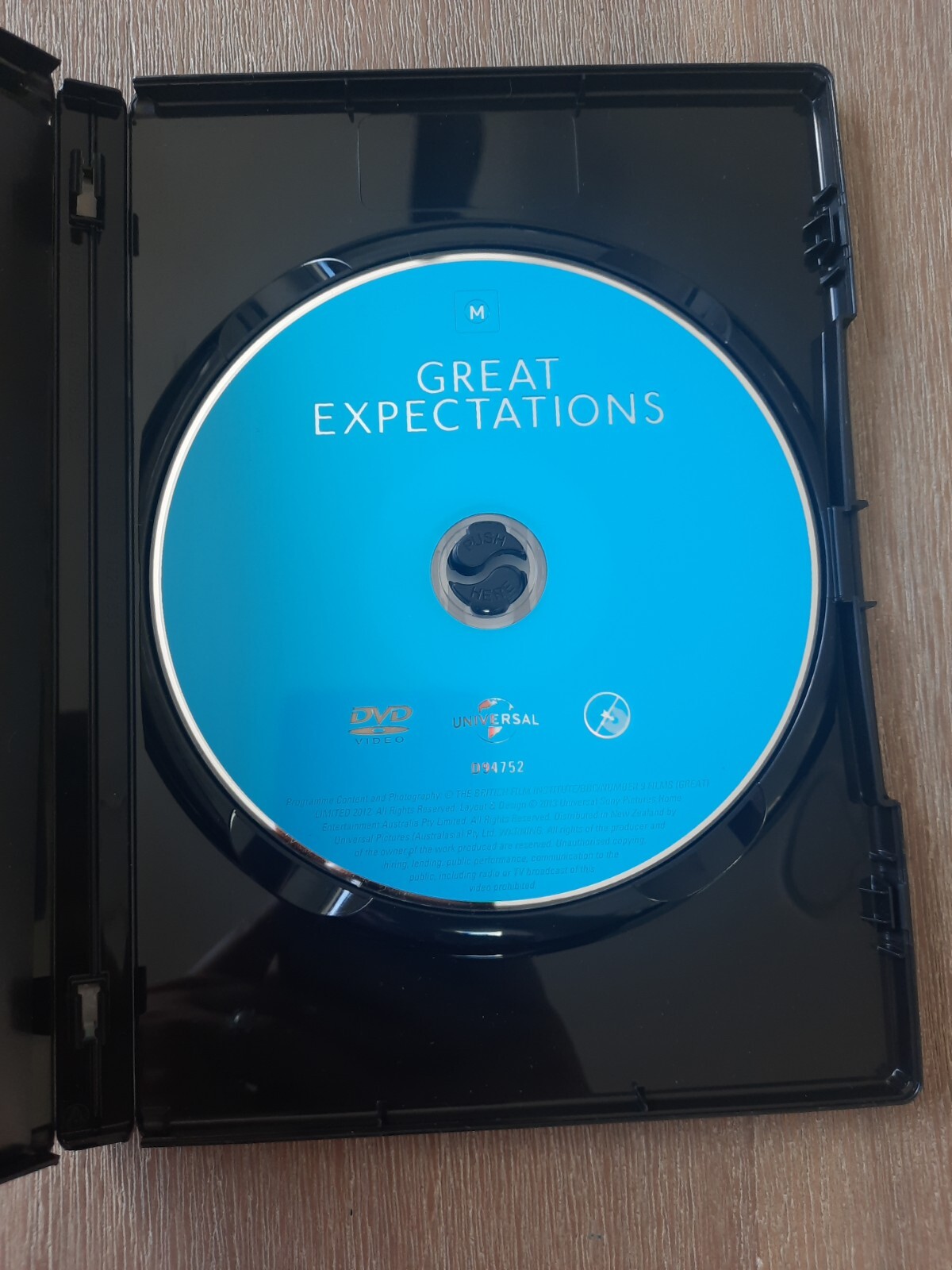 Great Expectations - Jeremy Irvine, Helena Bonham Carter, Ralph Fiennes ...