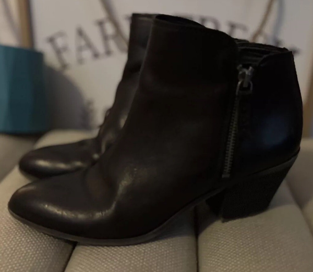 Frye Women's "Judith" Black Leather Ankle Boots Block… - Gem