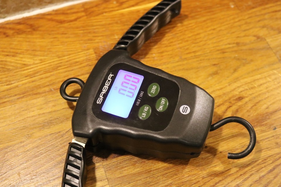 SABER SUPRA DIGITAL WEIGH SCALES CARP SET UP FISHING WEIGHING | eBay UK