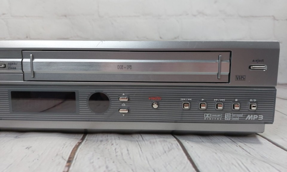 Zenith XBV342 **FOR PARTS** VCR Progressive Scan DVD Player VHS Combo ...
