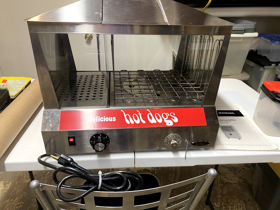 Star 35SSC Classic Hot Dog Steamer Holds 130 Hot Dogs & Warms 40 Buns ...