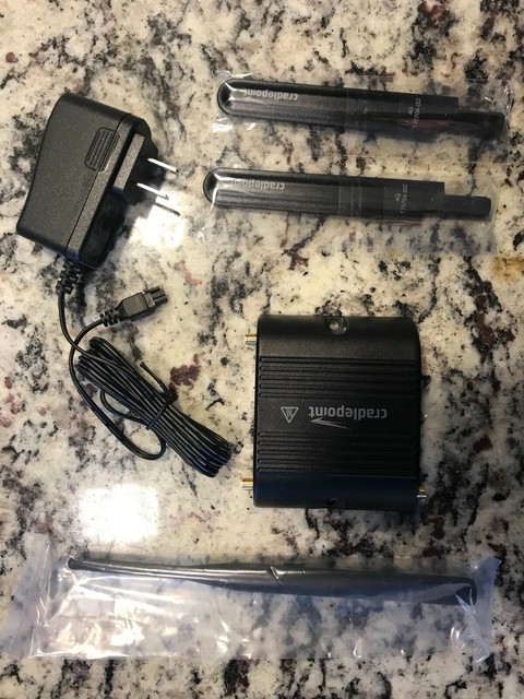 Cradlepoint COR WiFi Router IBR200-10M-B-AT Power Cable & Antennas T ...