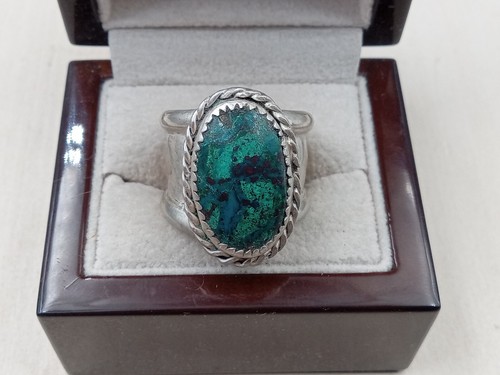 Artisan Hand Crafted Silver Ring with Cabochon Turquoise Setting: Size ...