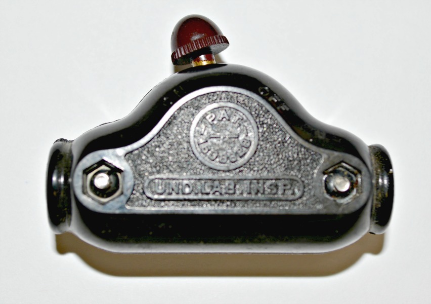 VINTAGE CARLING Bakelite INLINE Toggle ROCKER Feed Thru KNOB SWITCH NEW ...