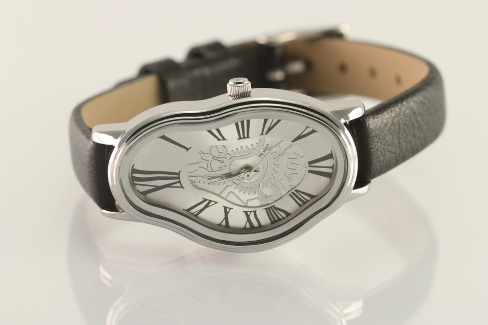 Salvador Dali Melting Watch Time Warp Fluid Wavy Watch Soft to Womens ...