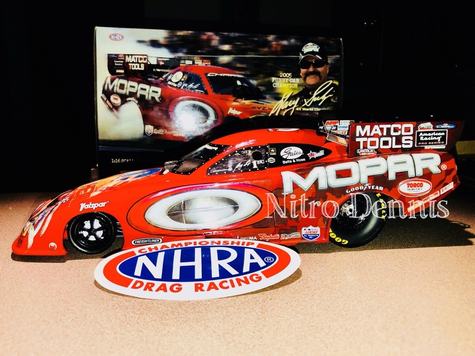 NHRA GARY SCELZI 1:16 MILESTONE Diecast OAKLEY NITRO Funny Car CAMO ...