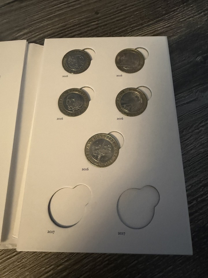 2017 Royal Mint The Great British Coin hunt UK £2 Collector Album & 31 ...