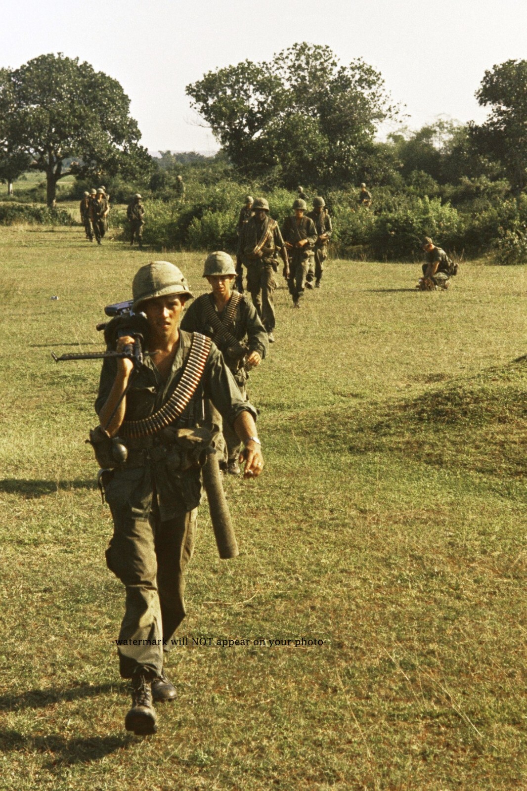 Vietnam War US Army Search for Viet Cong PHOTO Combat Soldiers 67 Quang ...