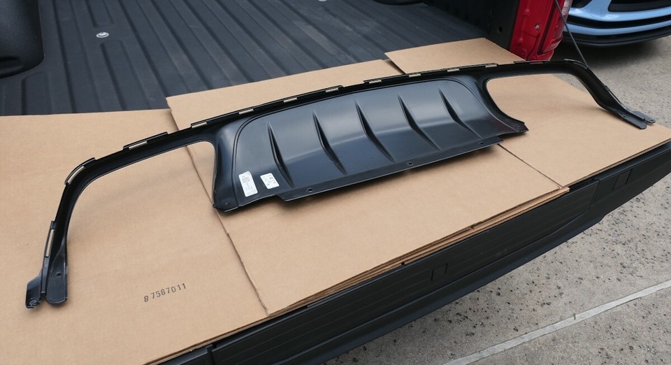 2022-25 Cadillac CT4-V Blackwing Rear Valance Diffuser - Removed from a ...