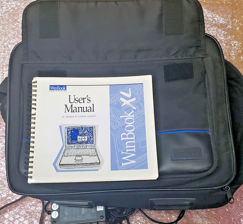 Vintage Winbook XL Laptop Pentium 233 MMX, bag and manual, Windows 95C ...