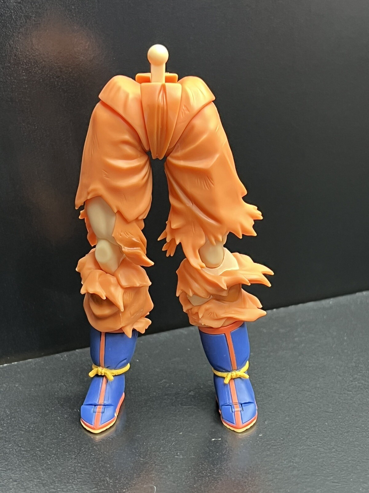 Dragon Ball Z SH Figuarts Body Part Super Saiyan Awakening Goku Legs ...